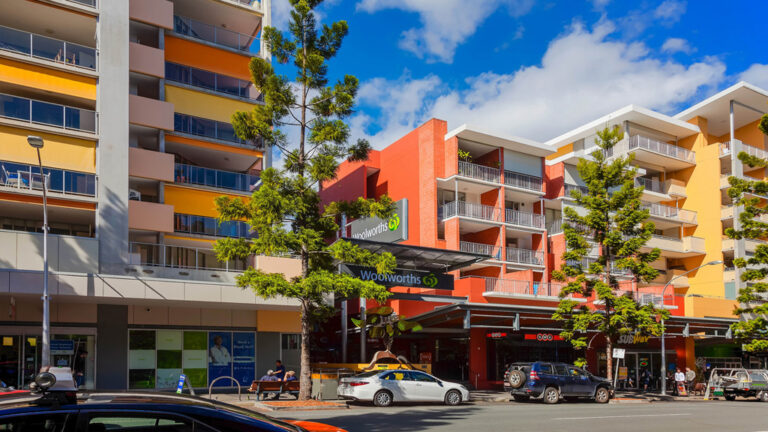 Kelvin Grove Urban Village - L+R